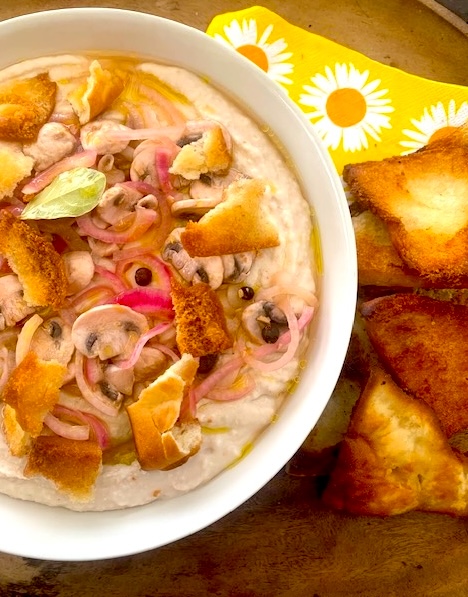 Creamy Cannellini Bean Puree Recipe with Pickled Mushrooms and Pitta ...